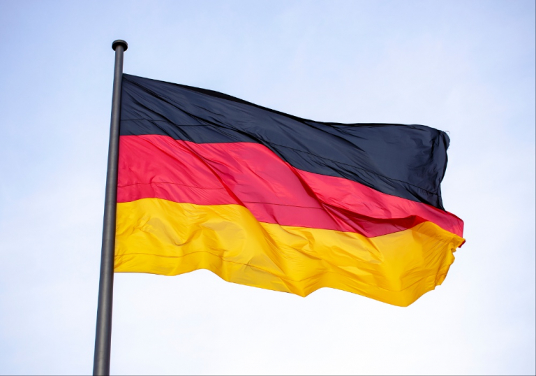 Delovi reke Rajne u južnoj Nemačkoj zatvoreni za plovidbu