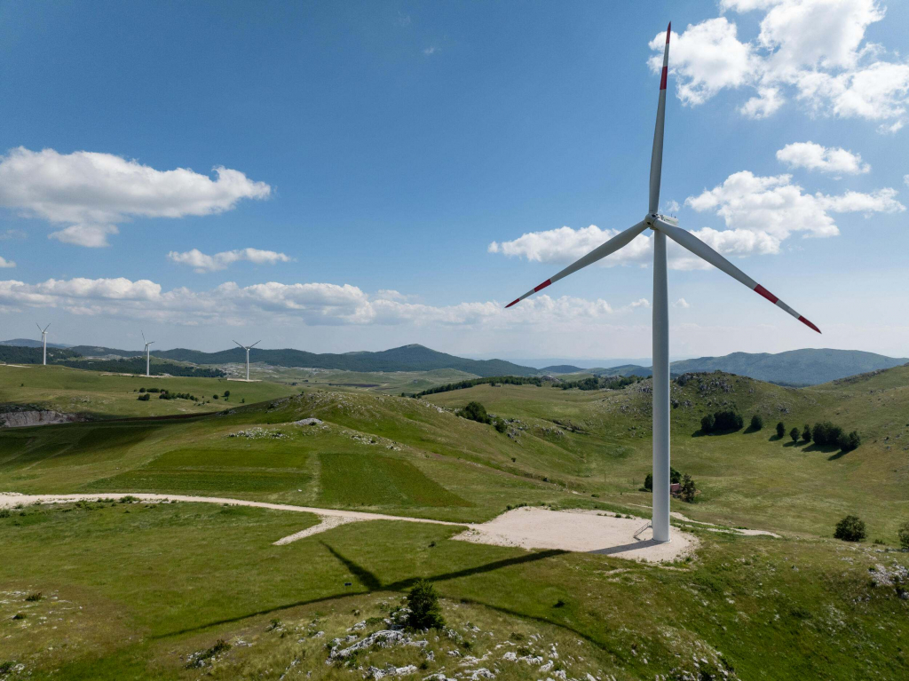 Montiran šesti vetrogenerator u vetroparku Kostolac - Green News